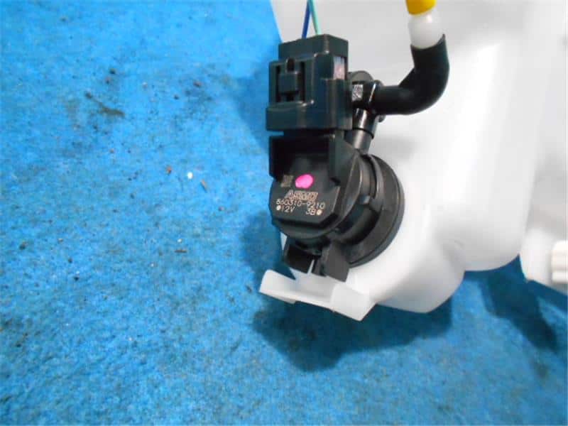 [Used]Windshield Washer Reservoir Tank MAZDA Axela 2018 DBA-BM5FS ...