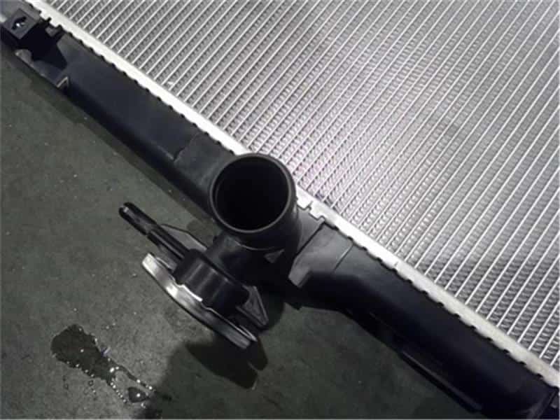 [Used]Radiator TOYOTA Ipsum 2003 UA-ACM21W - BE FORWARD Auto Parts