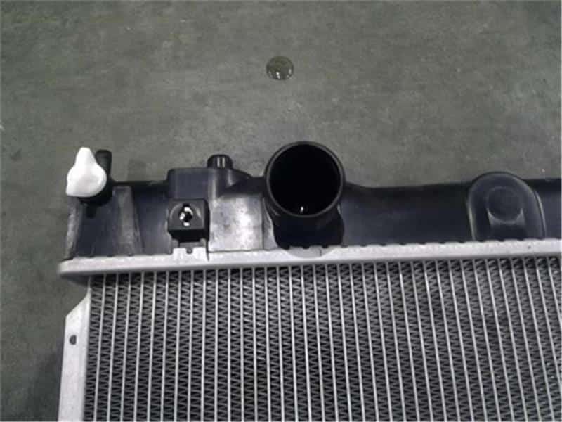 [Used]Radiator TOYOTA Ipsum 2003 UA-ACM21W - BE FORWARD Auto Parts