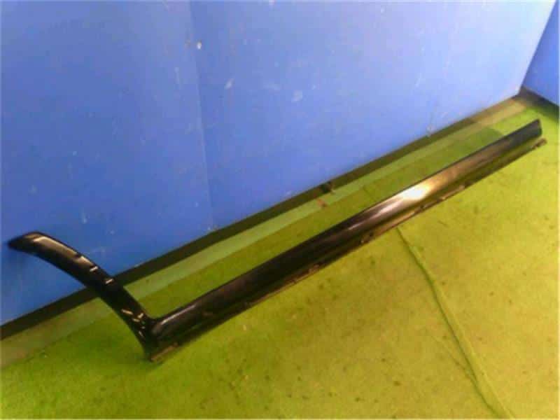 [Used]Right Side Step TOYOTA Landcruiser 1999 GE-UZJ100 7585060010H2 ...