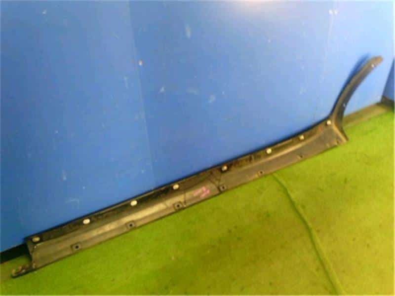 [Used]Right Side Step TOYOTA Landcruiser 1999 GE-UZJ100 7585060010H2 ...