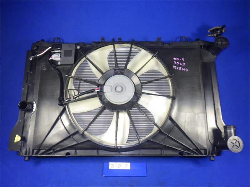 [Used]Radiator TOYOTA Corolla Axio 2008 DBA-NZE144 1641021180 - BE ...