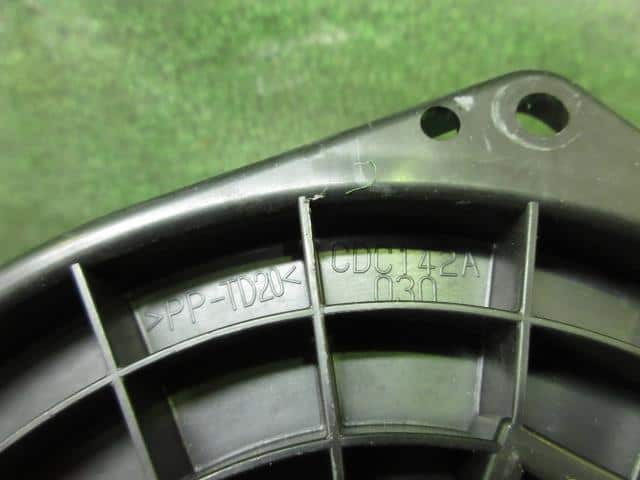 [Used]Blower Motor Mitsubishi Fuso 2009 PDG-FE73D ME733726 - BE FORWARD ...