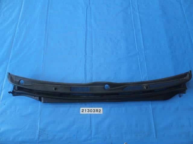 [Used]Hiace TRH214W Cowl Top 5570026470 - BE FORWARD Auto Parts