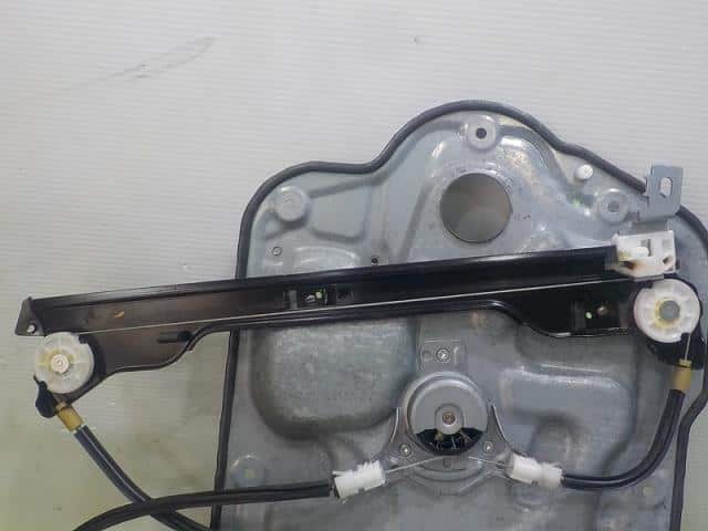 [Used]Dualis KJ10 Right Front Door Regulator 80770JD000 - BE FORWARD ...