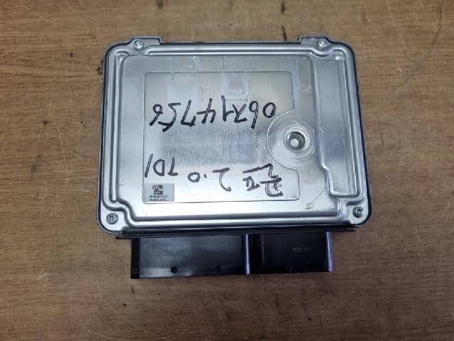 [Used] Engine Control Unit / ECU VOLKSWAGEN Golf 2006 - BE FORWARD Auto ...