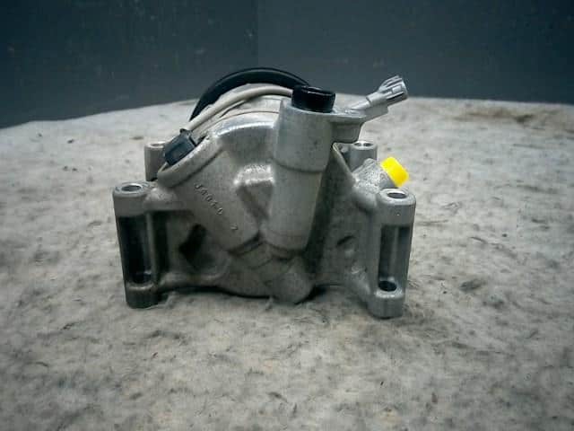 [Used]A/C Compressor TOYOTA Ractis 2011 DBA-NSP120 8831052730 - BE ...