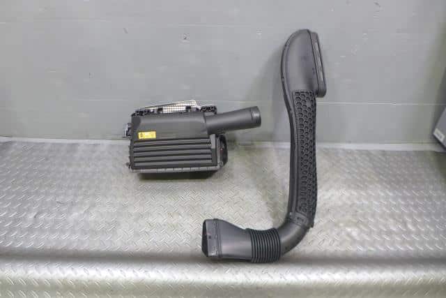 [Used]Air Cleaner Assembly MERCEDES-BENZ 2016 DBA-253946C A2740901701 ...