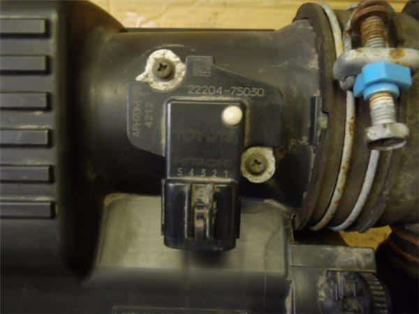 [Used]Air Cleaner Assembly TOYOTA Hilux Surf 2004 LA-RZN215W 1770075400 ...