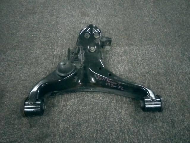 [Used]Front Left Lower Control Arm MITSUBISHI Pajero 2007 CBA-V93W ...