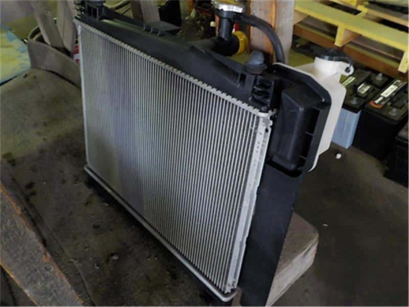 [Used]Radiator TOYOTA Vitz 2014 DBA-NSP135 - BE FORWARD Auto Parts