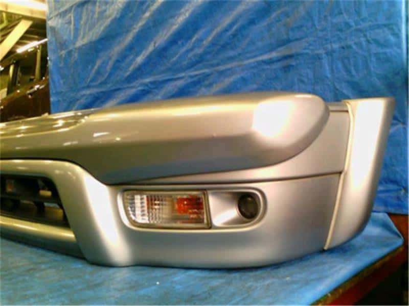 [Used]Front Bumper TOYOTA Hilux Surf 1999 GF-VZN185W 5210135560B1 - BE ...