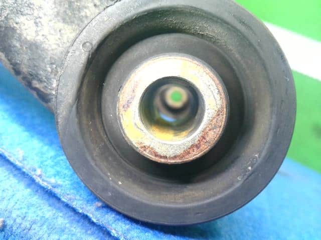 [Used]Front Right Upper Control Arm MITSUBISHI Pajero 2011 LDA-V98W ...