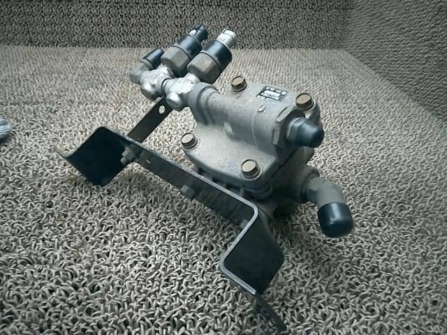 [Used]Brake Parts Mitsubishi Fuso Fighter Mignon 2006 PJ-FK62FZ ...