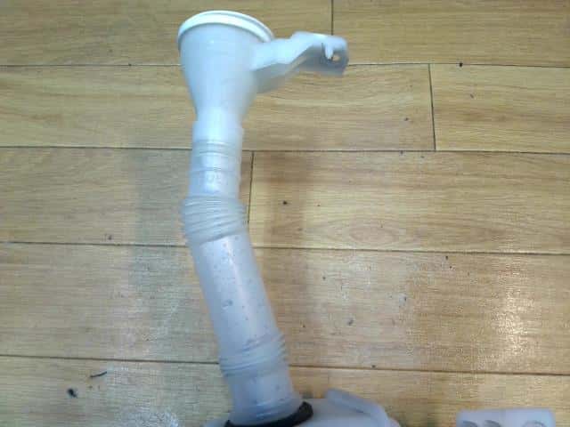 [Used]Windshield Washer Tank MITSUBISHI Galant Fortis 2011 DBA-CY6A ...