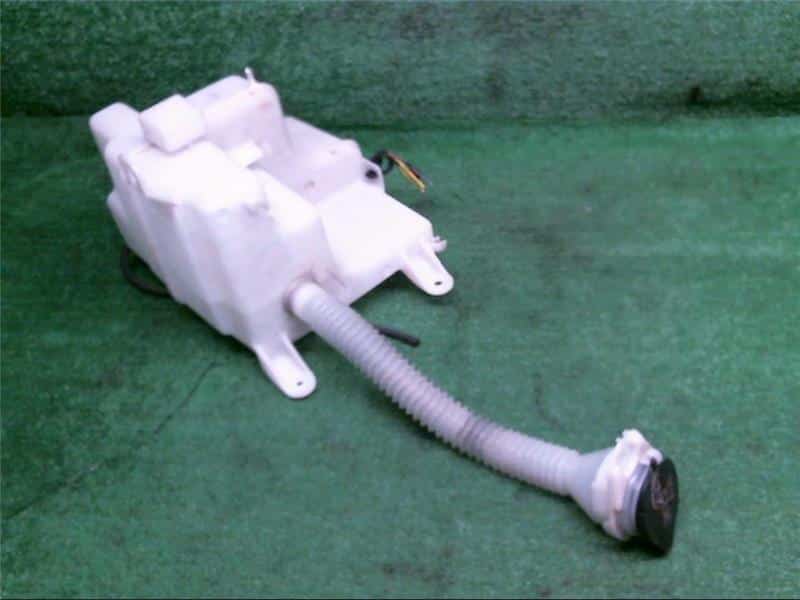 [Used]Windshield Washer Reservoir Tank TOYOTA Harrier 2004 CBA-MCU36W ...