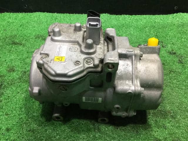 [Used]A/C Compressor TOYOTA vellfire 2015 DAA-AYH30W 8837058020 - BE ...