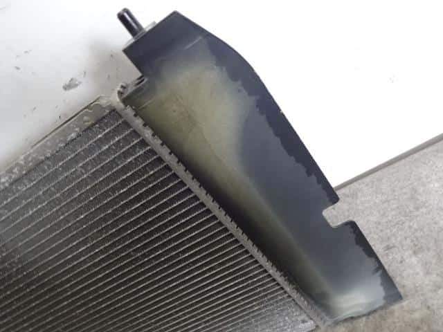 [Used]Radiator TOYOTA COROLLA 2001 TA-NZE121 1640021160 - BE FORWARD ...