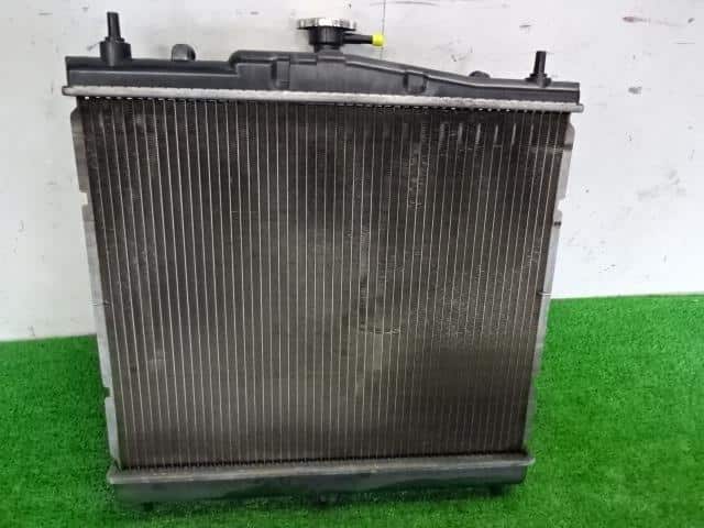 [Used]Radiator NISSAN Cube 2004 UA-BZ11 21460AX000 - BE FORWARD Auto Parts