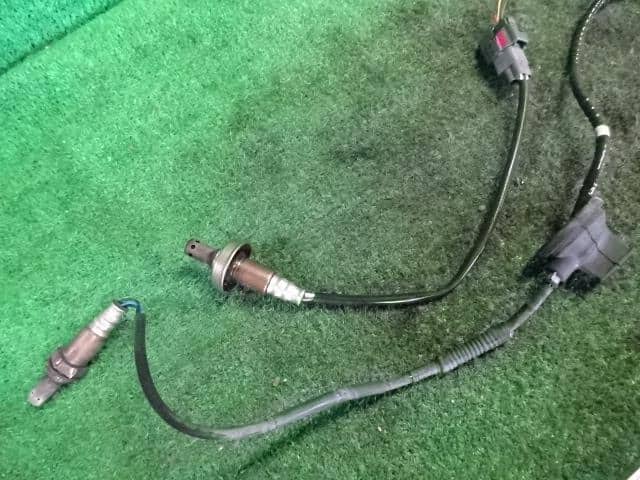 [Used]O2 Sensor TOYOTA Isis 2010 DBA-ZGM10G 8946712030 - BE FORWARD ...