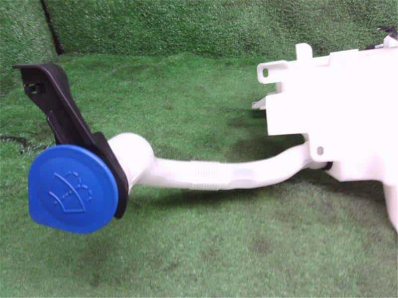 [Used]Windshield Washer Reservoir Tank MAZDA CX-3 2016 LDA-DK5AW ...