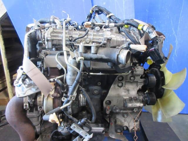 [Used]4P10 Engine Mitsubishi Fuso 2010 SKG-FBA20 MK668029 - BE FORWARD ...