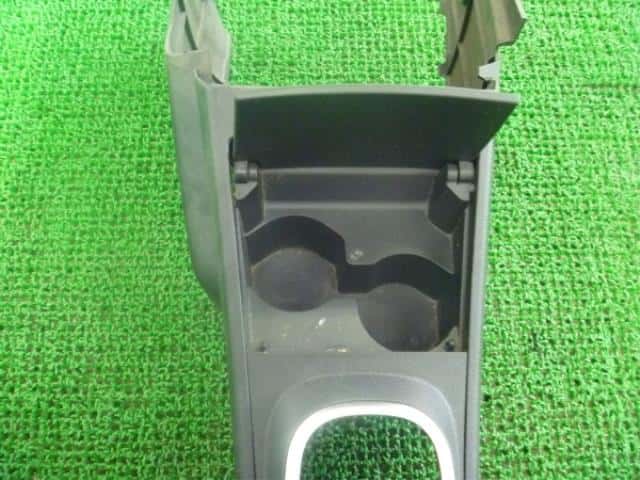 [Used]Console Box NISSAN Tiida 2005 DBA-C11 - BE FORWARD Auto Parts