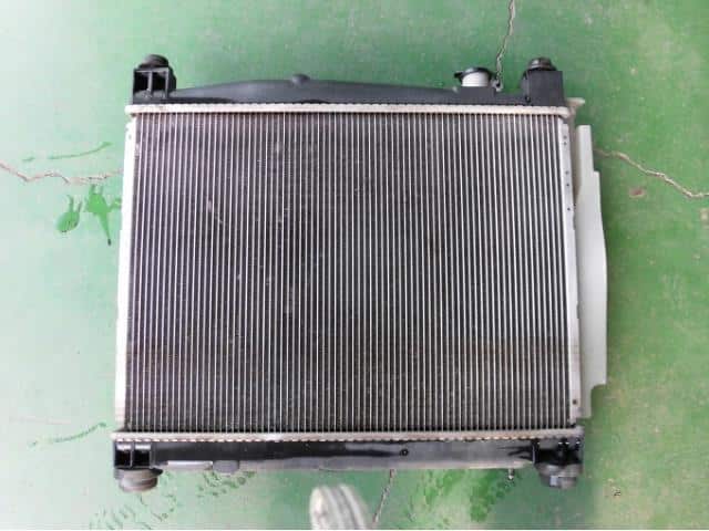 [Used]Radiator TOYOTA Sienta 2003 UA-NCP81G - BE FORWARD Auto Parts