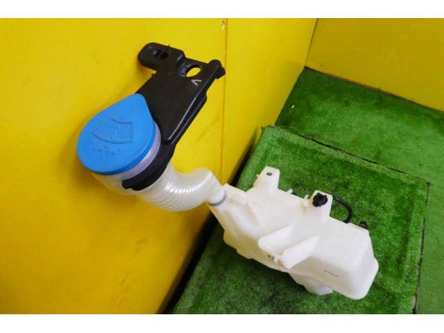 [Used]Windshield Washer Tank MAZDA CX-5 2012 LDA-KE2AW K03167481 - BE ...