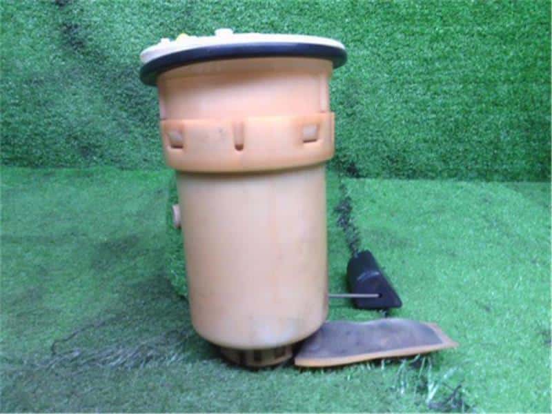 [Used]Fuel Pump TOYOTA Voxy 2002 TA-AZR65G 2322128040 - BE FORWARD Auto ...