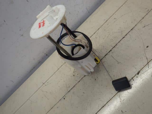 [Used]Fuel Pump MITSUBISHI Outlander 2018 DBA-GF7W 1760A414 - BE ...
