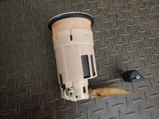 [Used]Fuel Pump TOYOTA Aristo 2000 GF-JZS160 2322146120 - BE FORWARD ...