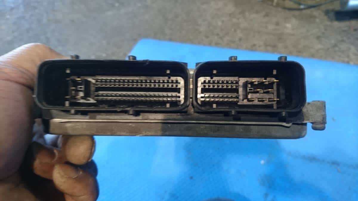 [Used]Engine Control Unit ISUZU elf 4HL1 - BE FORWARD Auto Parts