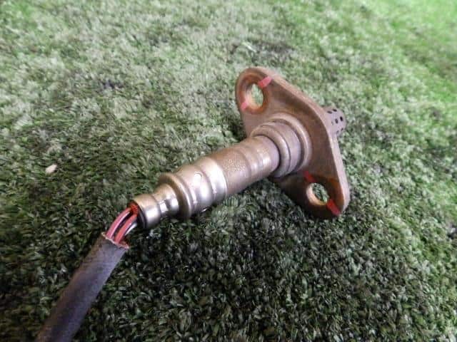 [Used]O2 Sensor TOYOTA Hilux Surf 1998 E-RZN185W 8946539835 - BE ...