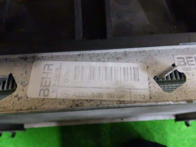 [Used]Radiator MERCEDES-BENZ Benz r class DBA-251065 A2515000004 - BE ...