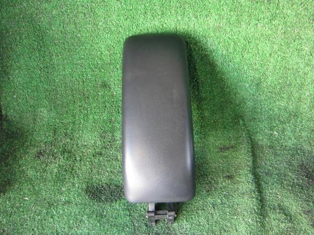 [Used]Console Box NISSAN Tiida 2007 DBA-C11 - BE FORWARD Auto Parts