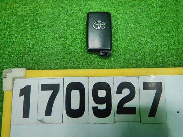 [Used]Keyless Entry Remote Control Key TOYOTA Corolla Fielder 2007 DBA ...