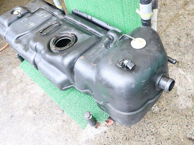 [Used]Fuel Tank GM Chevrolet tahoe 1998 E-CK15B 15733381 - BE FORWARD ...