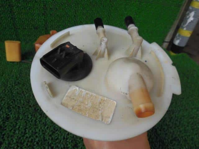 [Used]Fuel Pump CHRYSLER Jeep cherokee 2002 GH-KJ37 050828 AE - BE ...