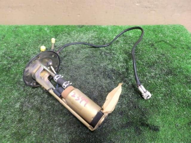 [Used]Fuel Pump MAZDA Scrum 1995 V-DL51V ZZS813350 - BE FORWARD Auto Parts