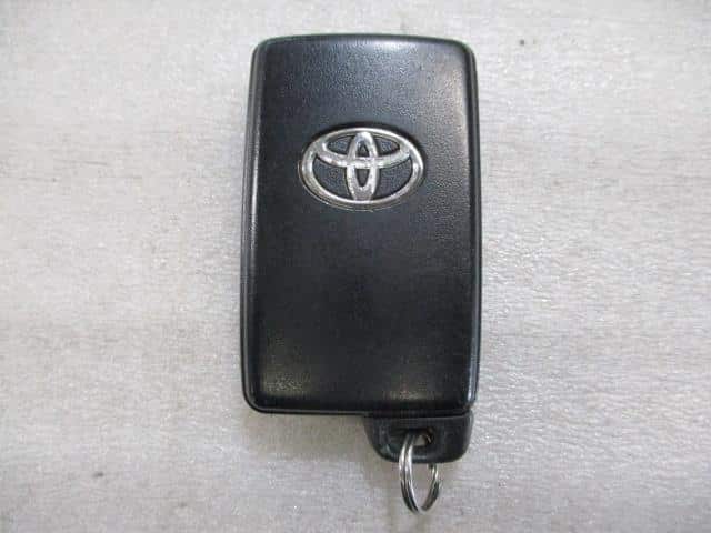 [Used]Keyless Entry Remote Control Key TOYOTA Corolla Rumion 2008 DBA ...