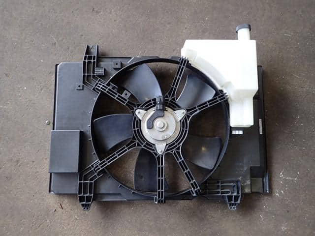 [Used]Radiator Cooling Fan NISSAN Tiida 2007 DBA-C11 214879Y000 - BE ...