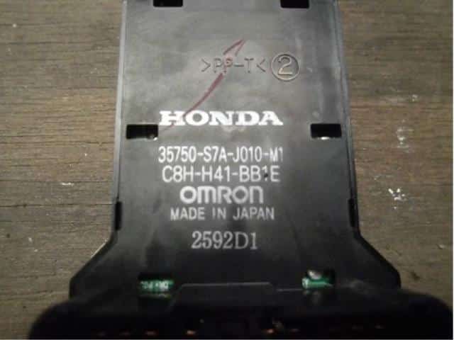 [Used]Power Window Switch HONDA Stream 2002 LA-RN1 - BE FORWARD Auto Parts