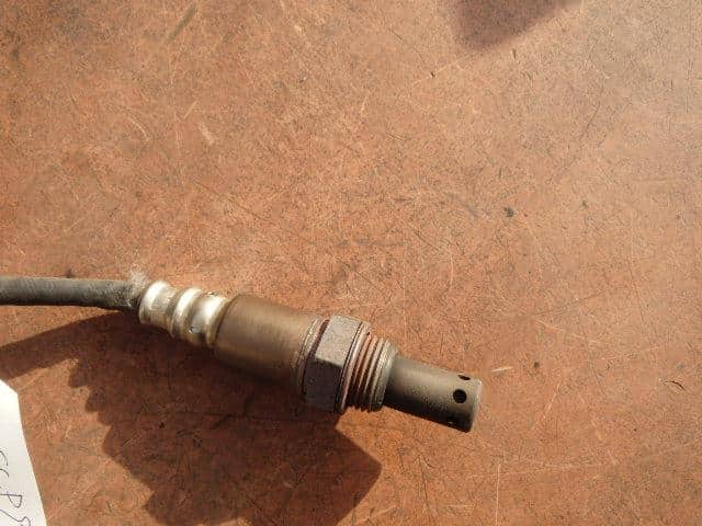 [Used]O2 Sensor TOYOTA Vitz 2006 DBA-SCP90 8946552250 - BE FORWARD Auto ...