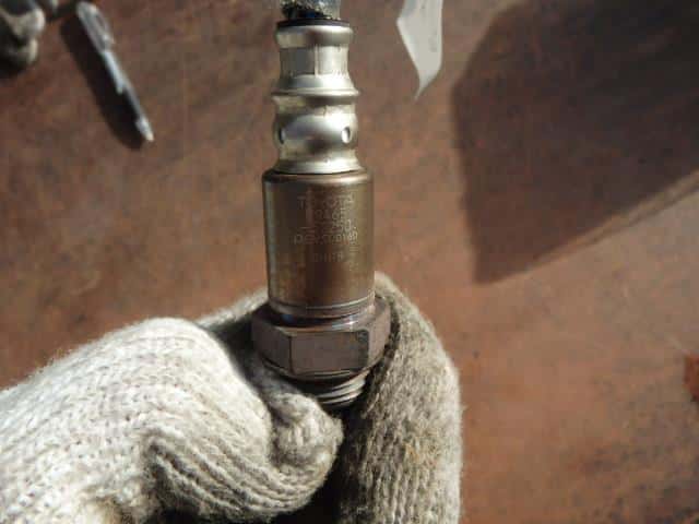 [Used]O2 Sensor TOYOTA Vitz 2006 DBA-SCP90 8946552250 - BE FORWARD Auto ...