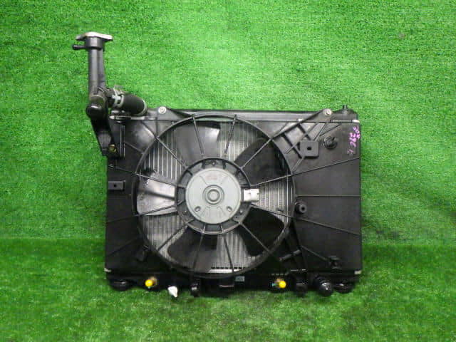 [Used]Radiator MAZDA Demio 2005 DBA-DY3W ZJ0915200 - BE FORWARD Auto Parts