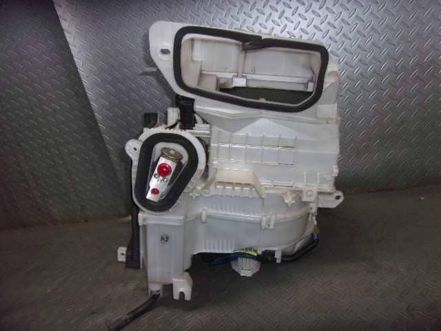 [Used]Air Conditioner Assembly TOYOTA Porte 2006 CBA-NNP15 8850152070 ...