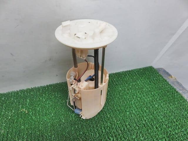 [Used]Fuel Pump MITSUBISHI RVR 2011 DBA-GA3W 1760A189 - BE FORWARD Auto ...