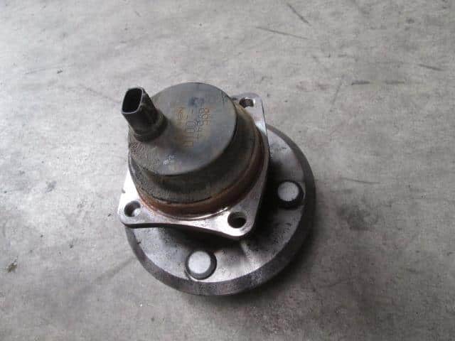 [Used]Rear Wheel Hub TOYOTA Corolla Spacio 2004 CBA-ZZE122N - BE ...