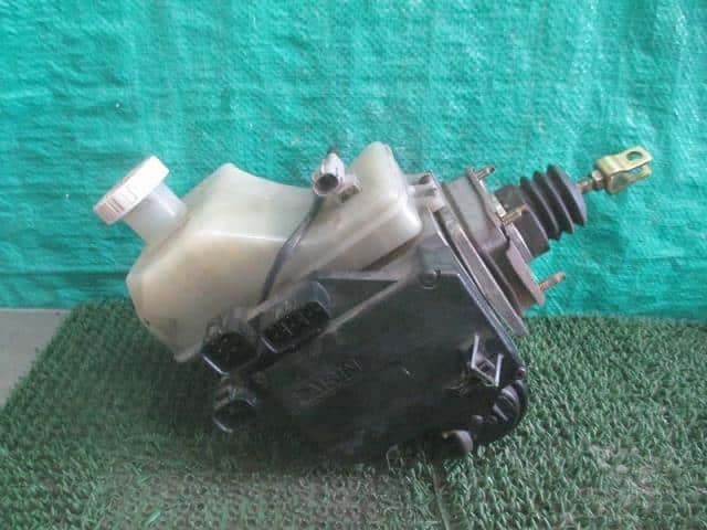 [Used]Brake Master Cylinder MITSUBISHI Pajero 1999 GH-V75W MR977461 ...